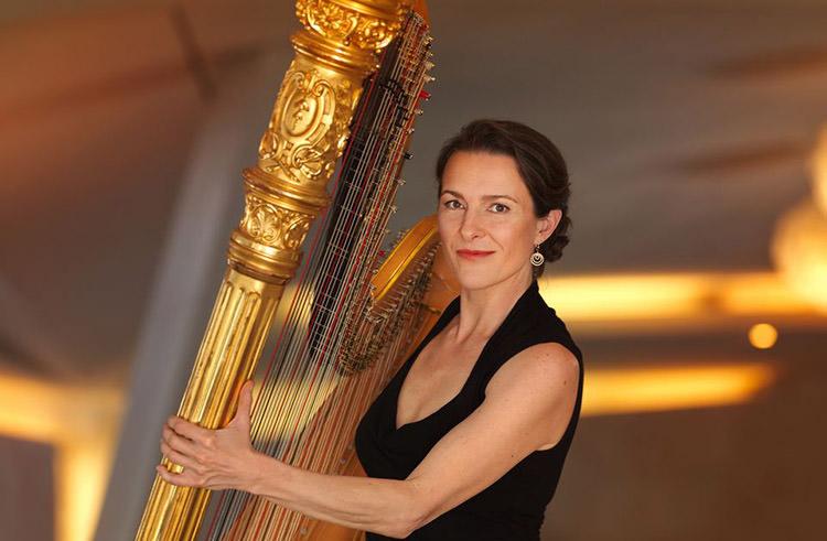 Famous contemporary Harp players in the world - Radio Art - The Art of ...